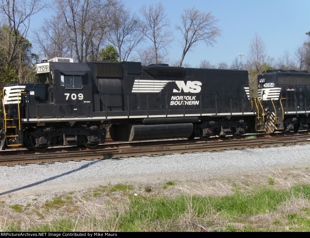 NS 709